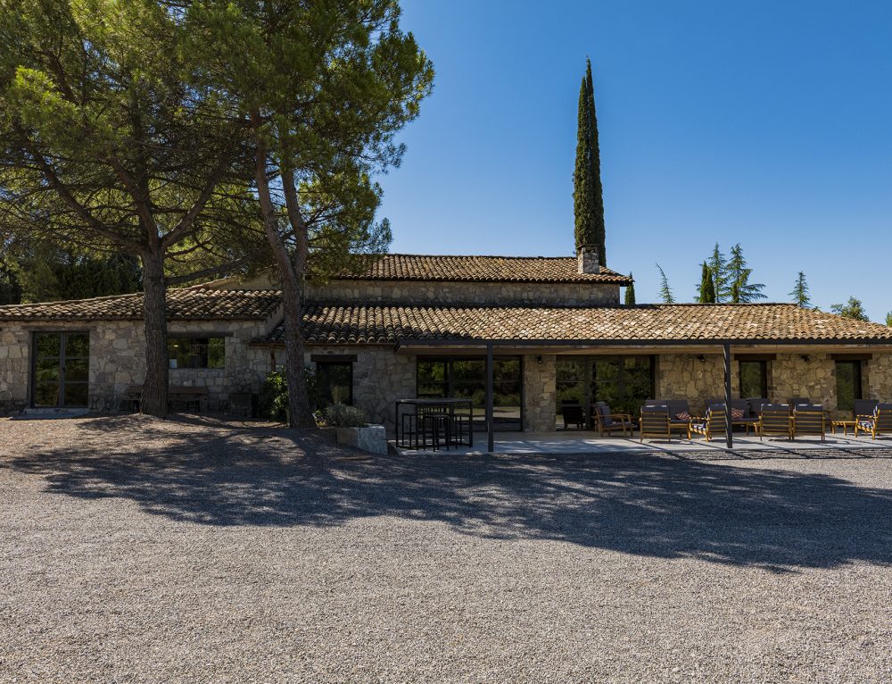 Five Abadal wines receive 90 points and over in the wine guide Guía ...